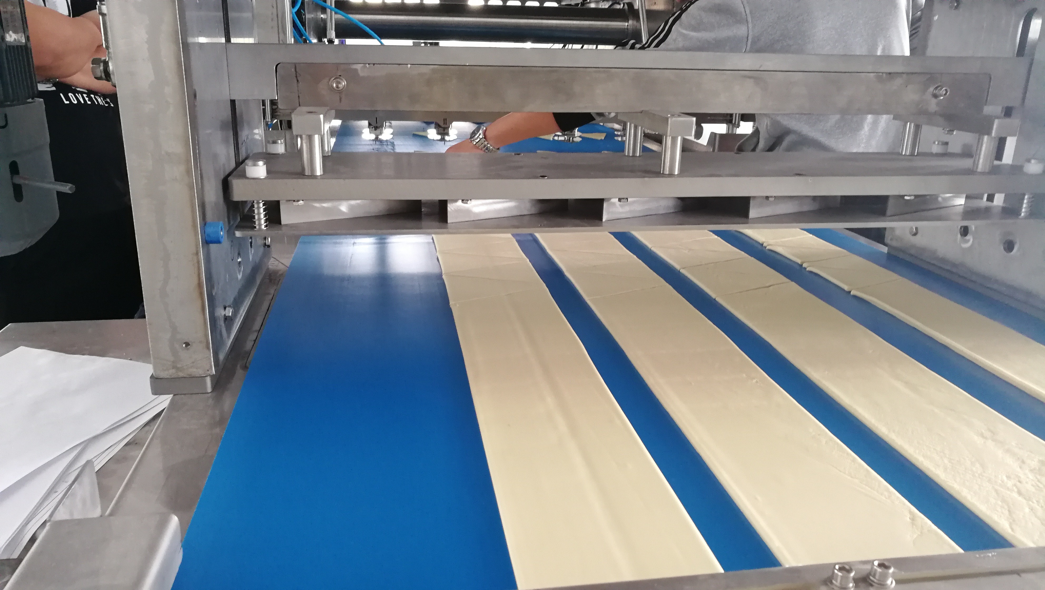 High Integration Croissant Dough Bread Machine Easy Operate With Dough ...